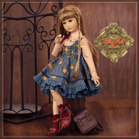 Yuma Style in flowery style schoolgirl - Senson Doll 30 cm - Ruby Red